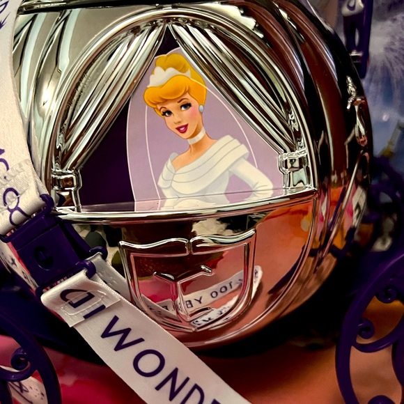 Disney | Other | Disneyland Cinderella Popcorn Bucket 0years ...